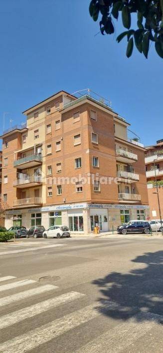 Ufficio - Studio via Roma 139, Pomezia, Rif. 113418915 - Immobiliare.it