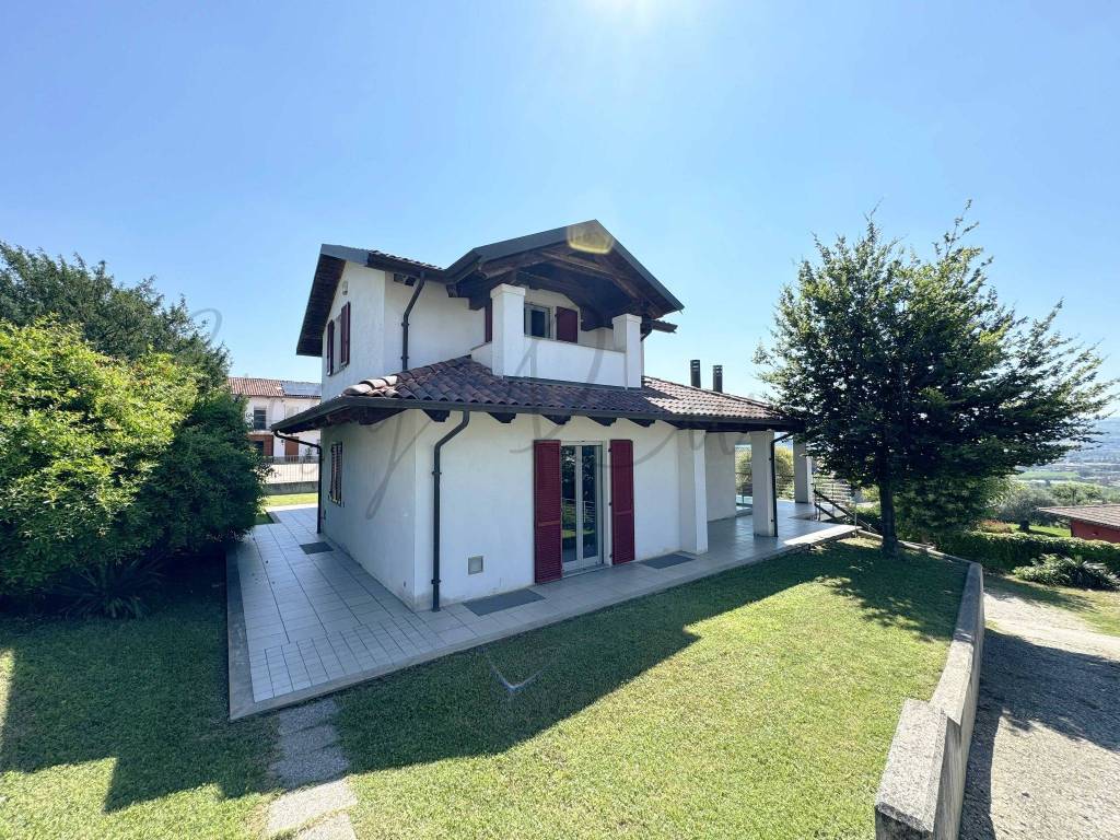 Vendita Villa unifamiliare in frazione Castelrotto 3/A Guarene. Ottimo ...