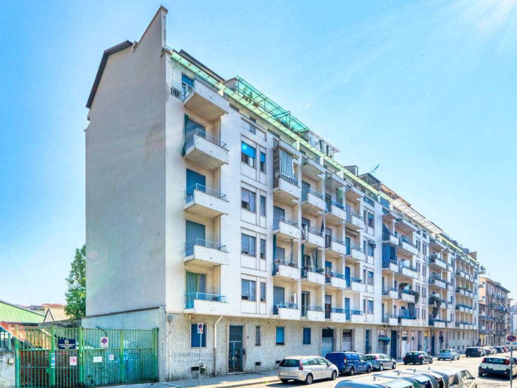Vendita Appartamento Torino. Bilocale in via Rondissone 30. Buono stato ...