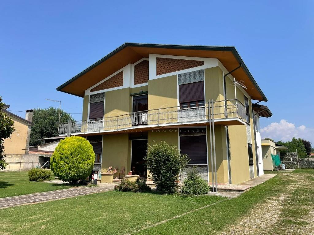 Vendita Villa unifamiliare San Martino di Lupari. Buono stato, posto ...