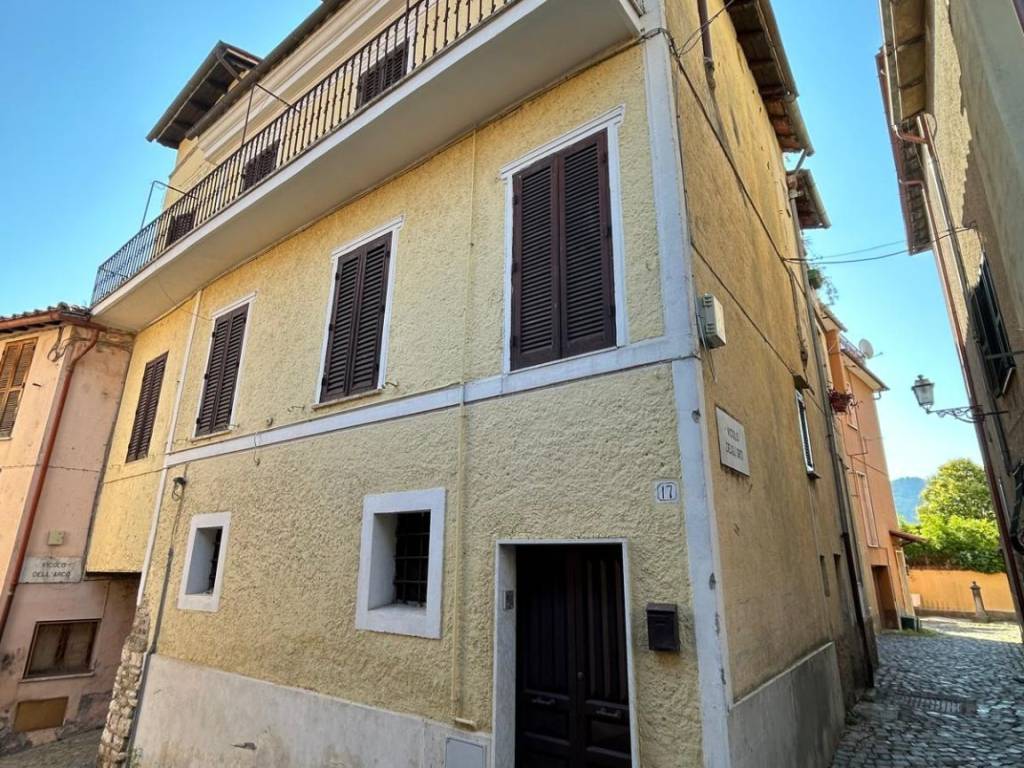 Vendita Appartamento Mandela. Trilocale in via San Rocco 17. Da ...