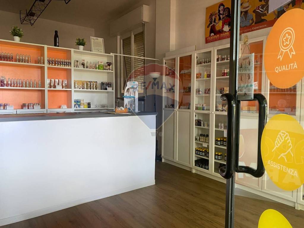 Locale commerciale via Torelli 39, Parma, Rif. 113541037 - Immobiliare.it