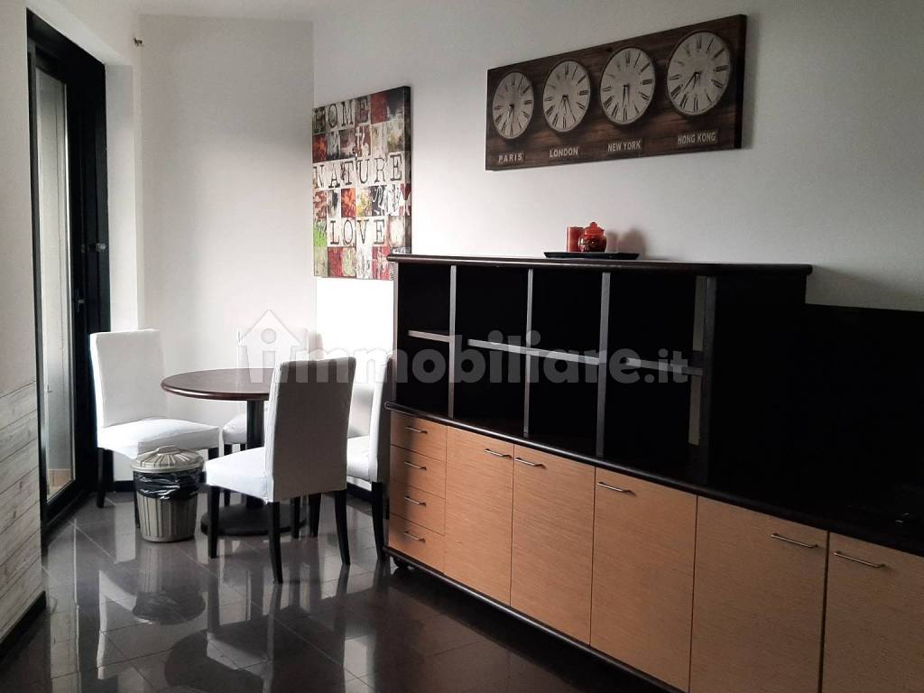 Affitto Appartamento Modena. Bilocale in via Pietro Giardini. Buono ...