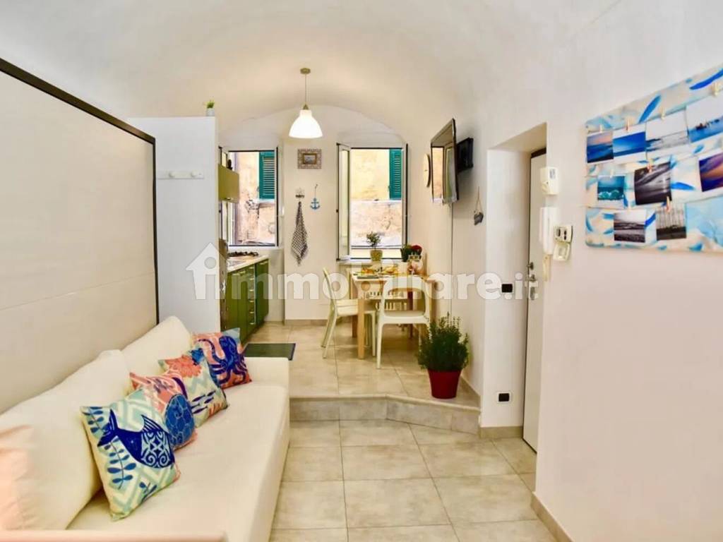 Affitto Appartamento Bordighera. Monolocale in via Lunga, 20. Buono ...