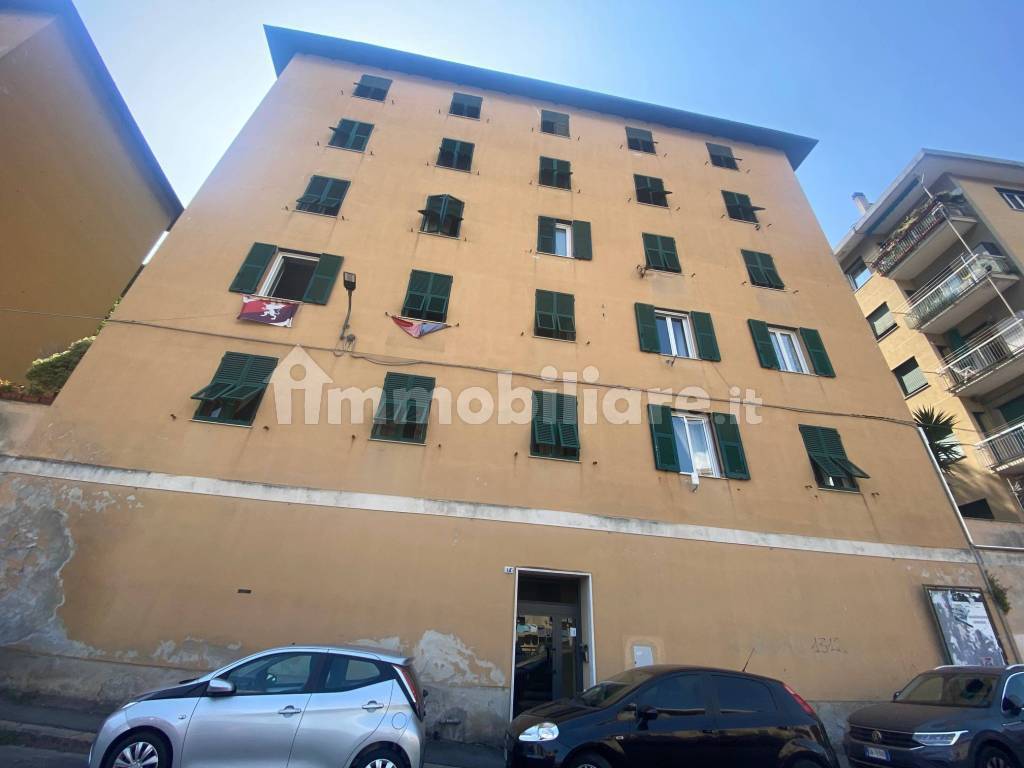 Affitto Appartamento Genova. Trilocale in via Antonio Burlando 14A ...