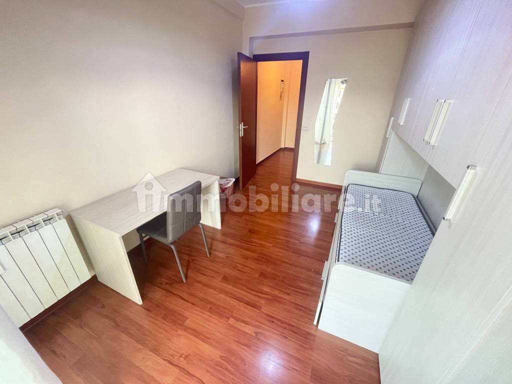 Stanza singola in affitto, affittasi camera singola via Pellegrino ...