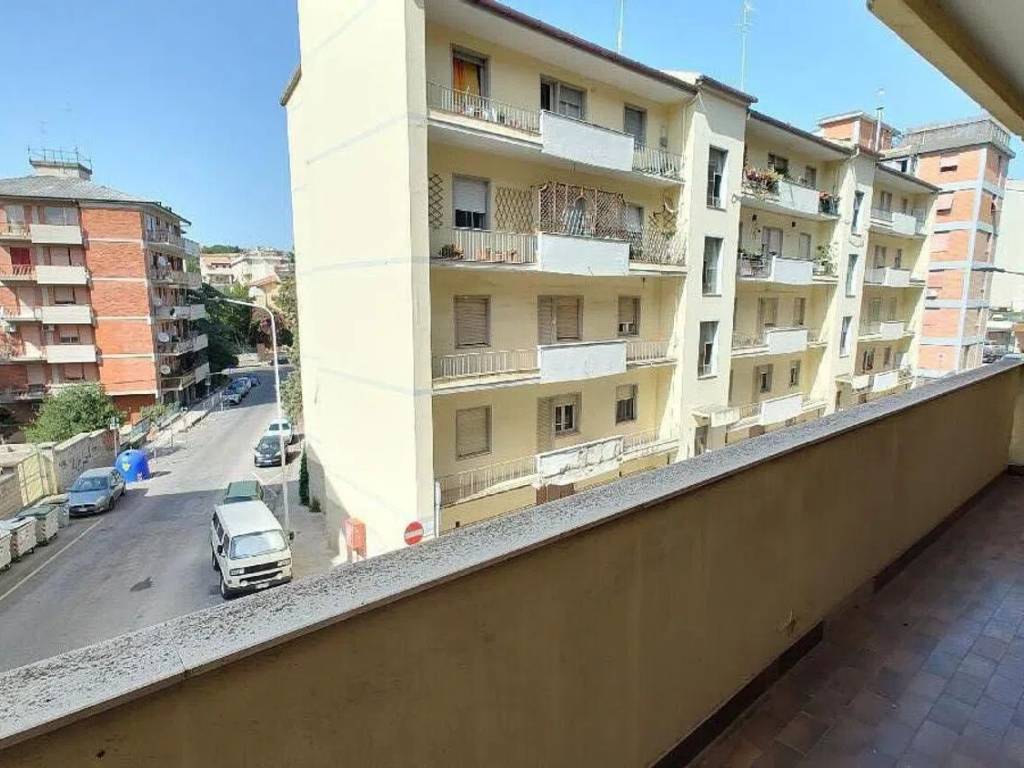 Vendita Appartamento in via Carlo Fadda 6. Sassari. Buono stato, primo ...