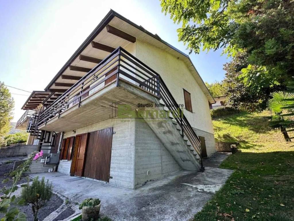 Vendita Appartamento Fanano. Trilocale in via Del Merlo, 27. Buono ...