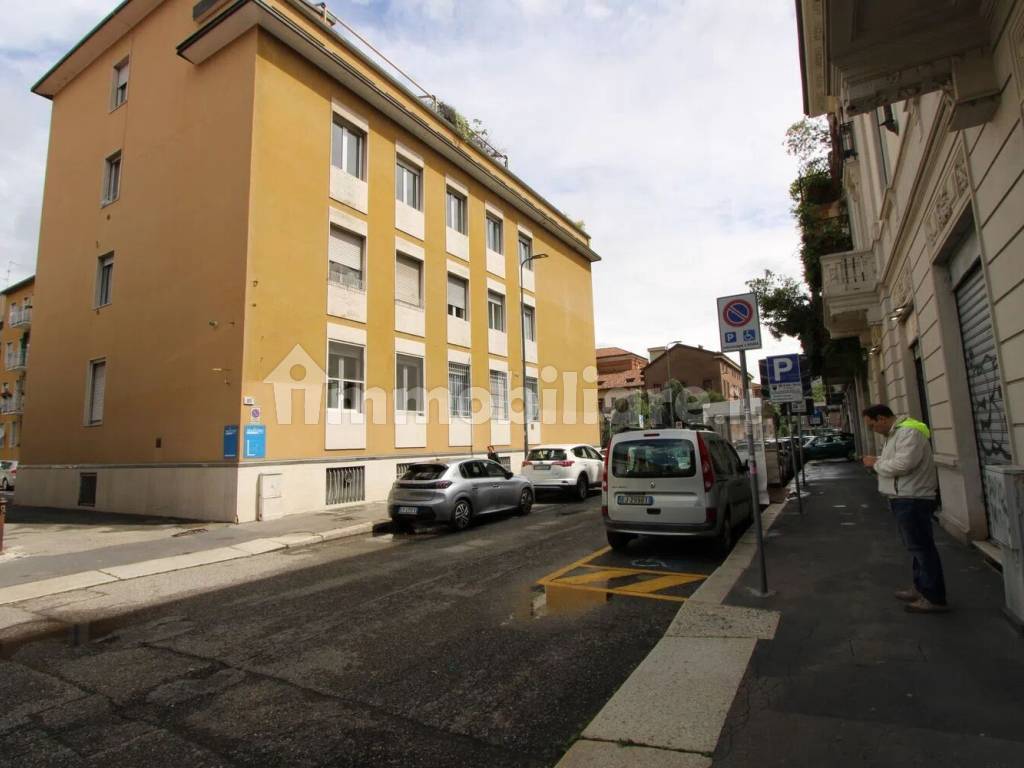 Locale con laboratorio via Rinaldo Rigola, 3, Milano, Rif. 113718305 ...