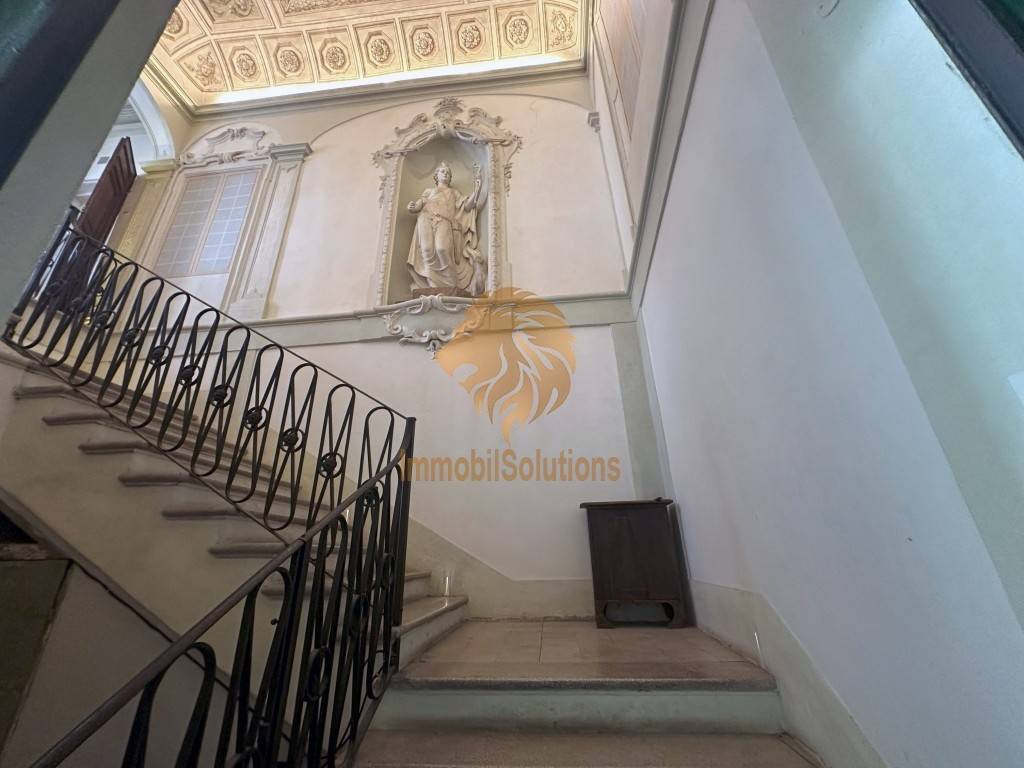 Palazzo - Edificio piazza Saffi 1, Forlì, Rif. 113753319 - Immobiliare.it
