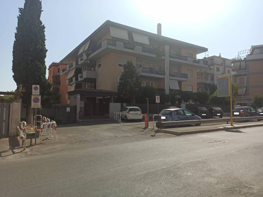 Garage - Box viale della Bella Villa 46, Roma, Rif. 113785745 ...