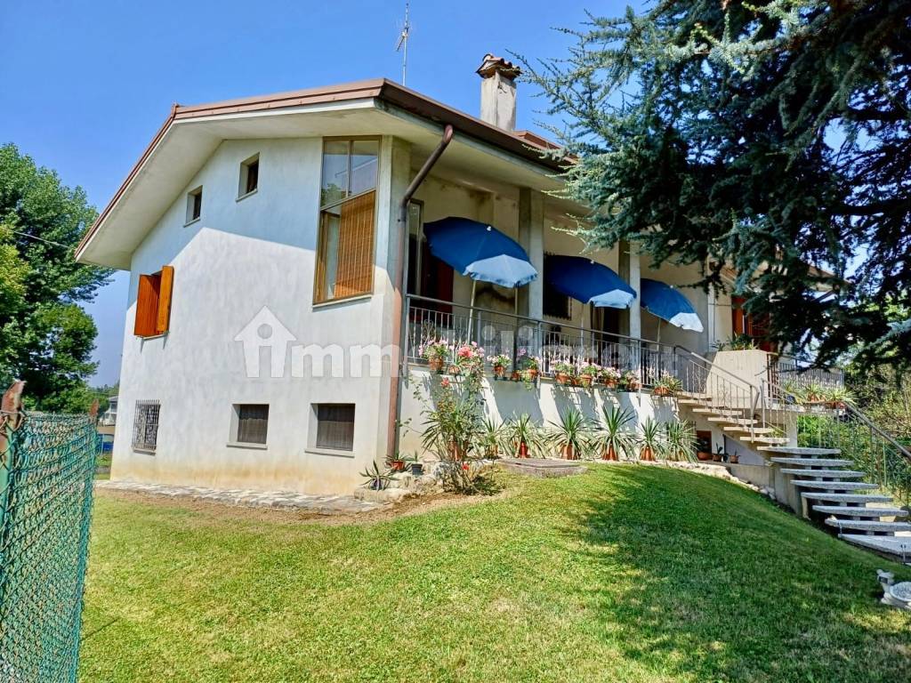 Vendita Villa unifamiliare in via Pontebbana 38 Magnano in Riviera ...