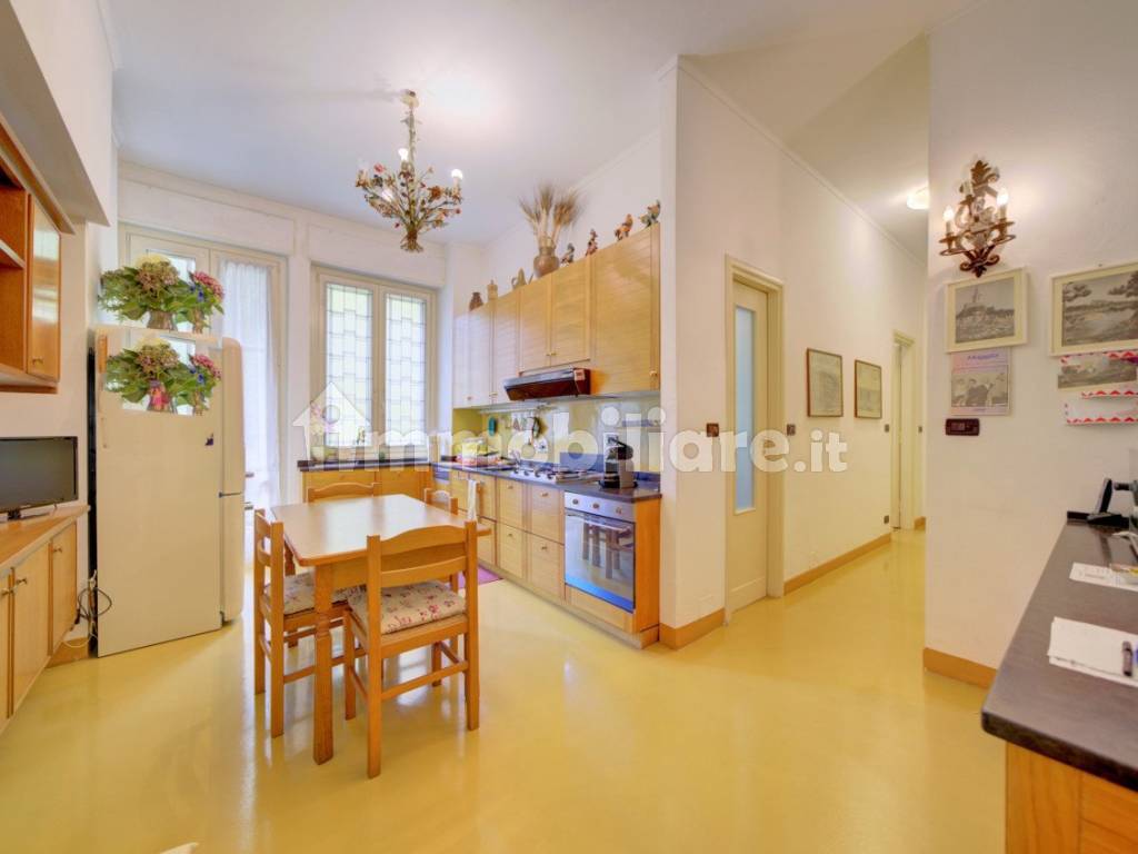 Rent Apartment in corso Giacomo Matteotti 41. Turin. Good condition ...