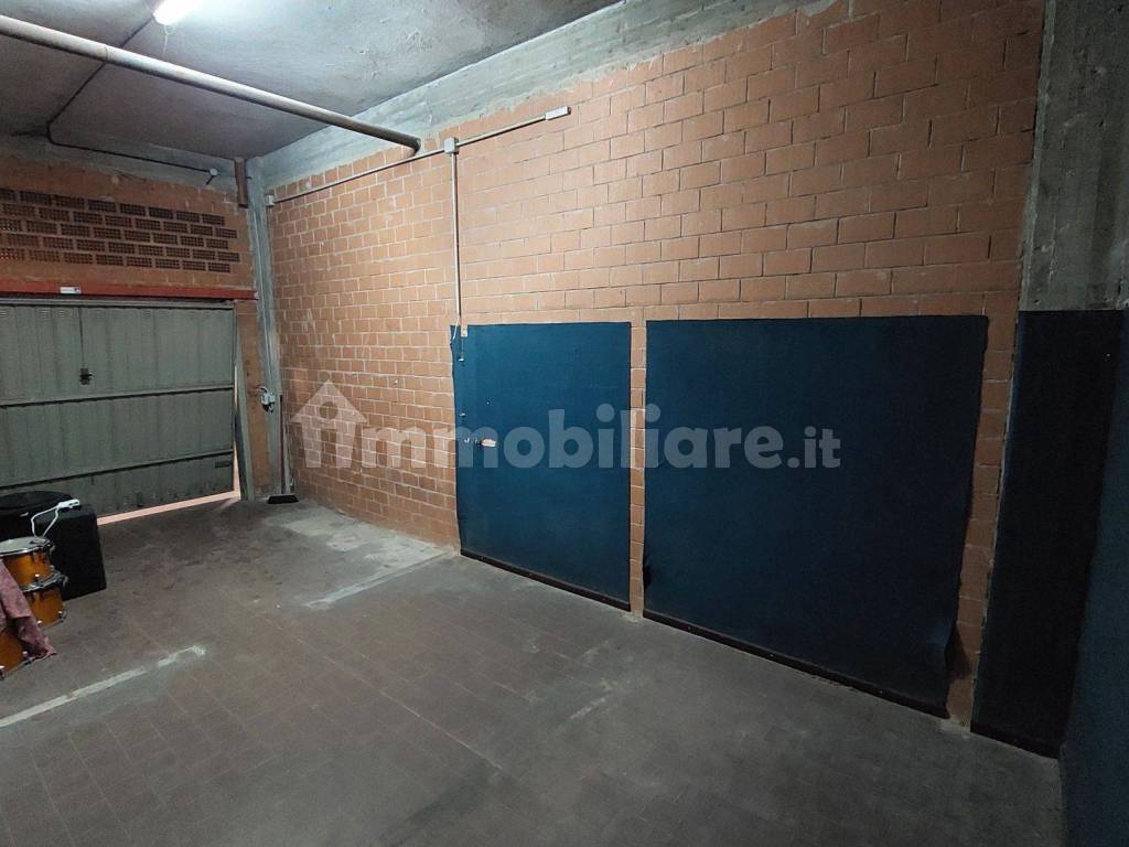 Garage - Box via Arturo Vietri 37, Avellino, Rif. 114035491 - Immobiliare.it