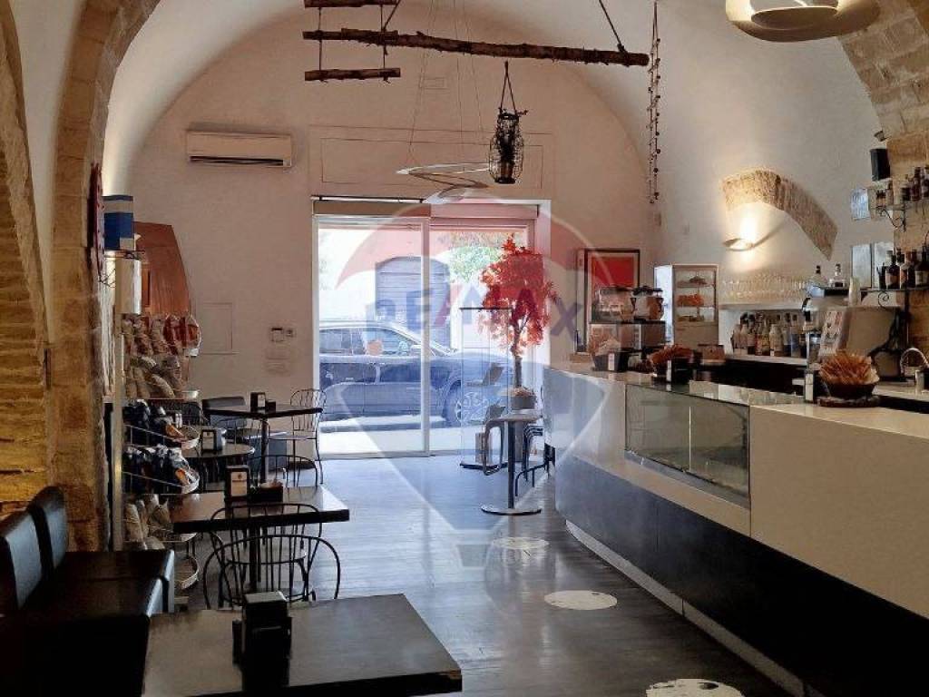 Bar via Napoli-Santo Spirito 135, Bari, Rif. 114079773 - Immobiliare.it