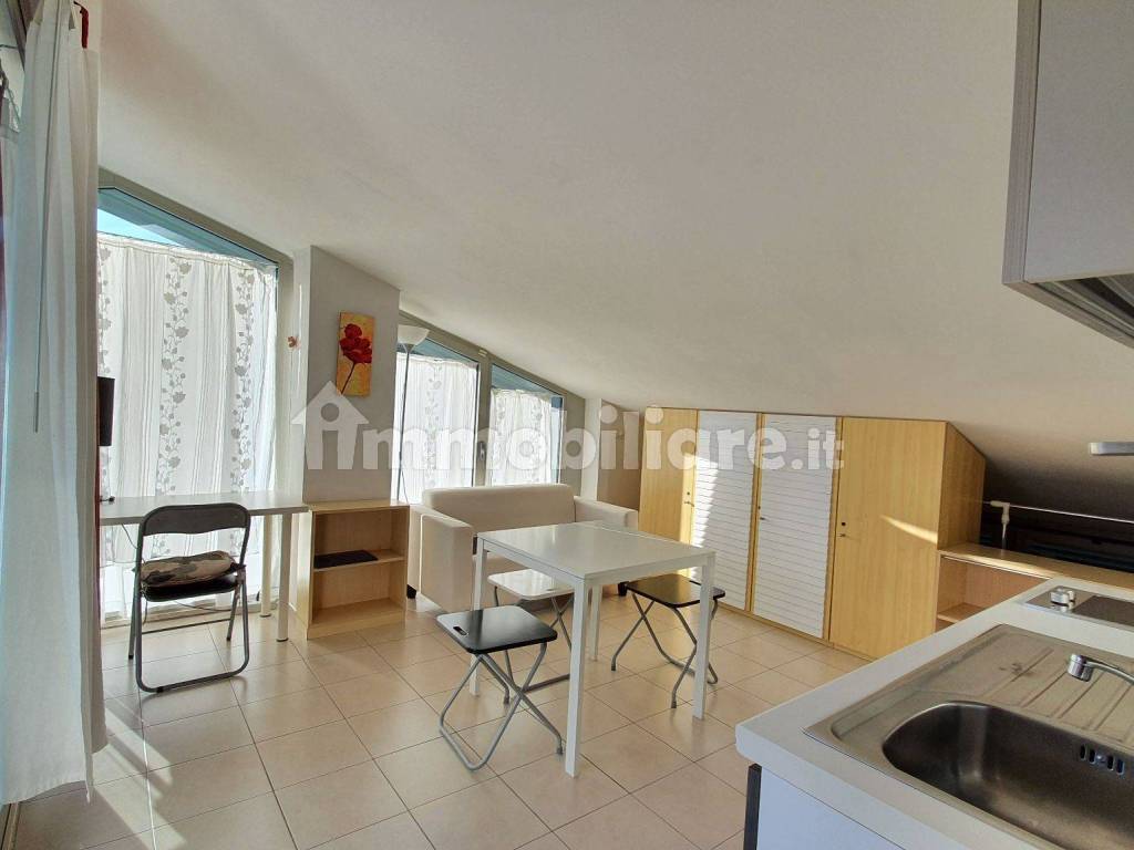 Affitto Mansarda in viale Mario Bracci Siena. Ottimo stato, posto auto ...