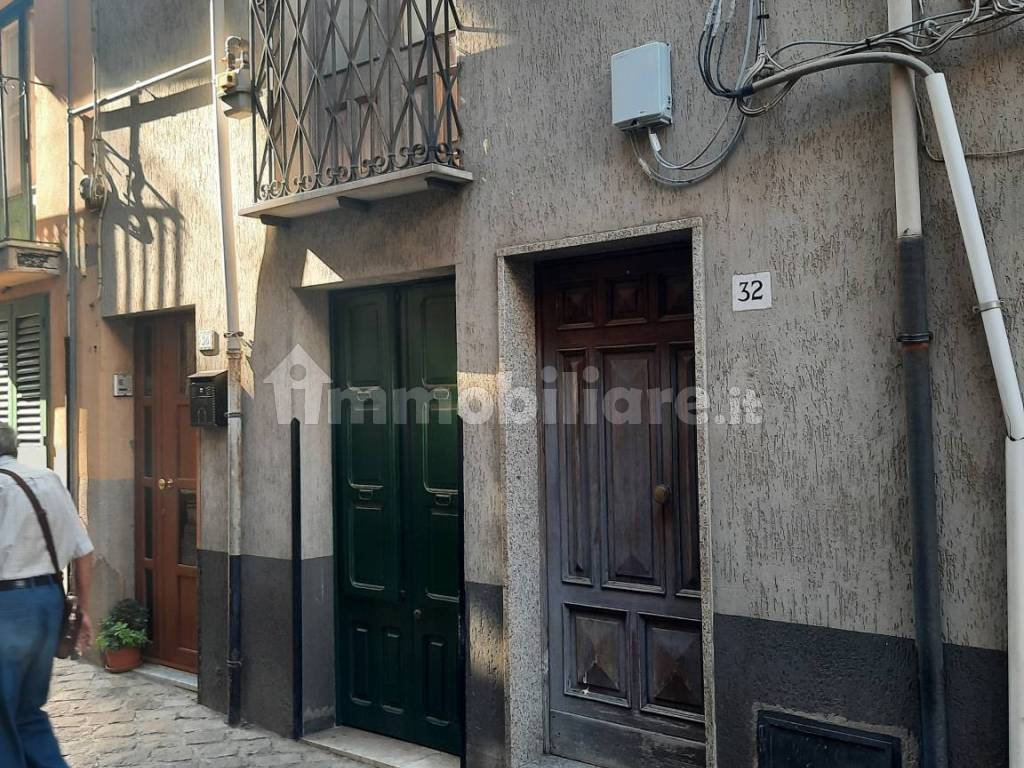 Vendita Appartamento Pollina. Bilocale in via Sant'Antonio 34. Con ...