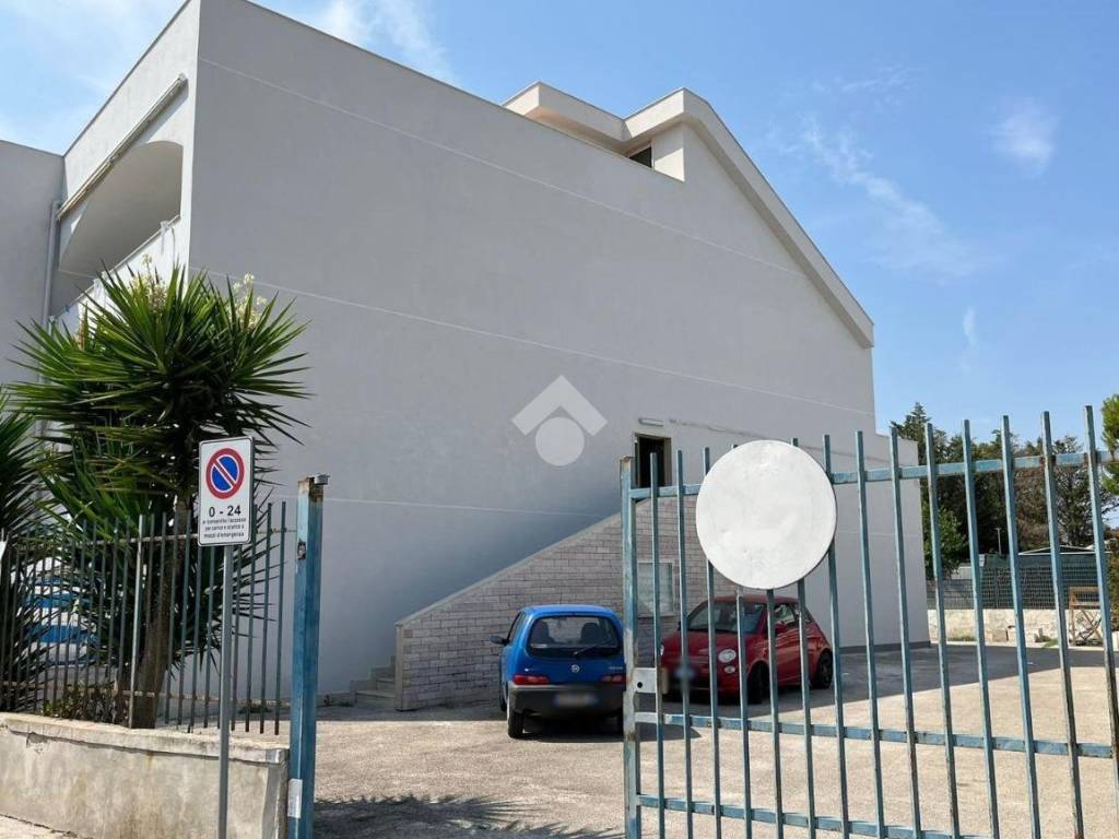 Vendita Appartamento Bari. Bilocale in via della Rosa Azzurra 2. Buono ...