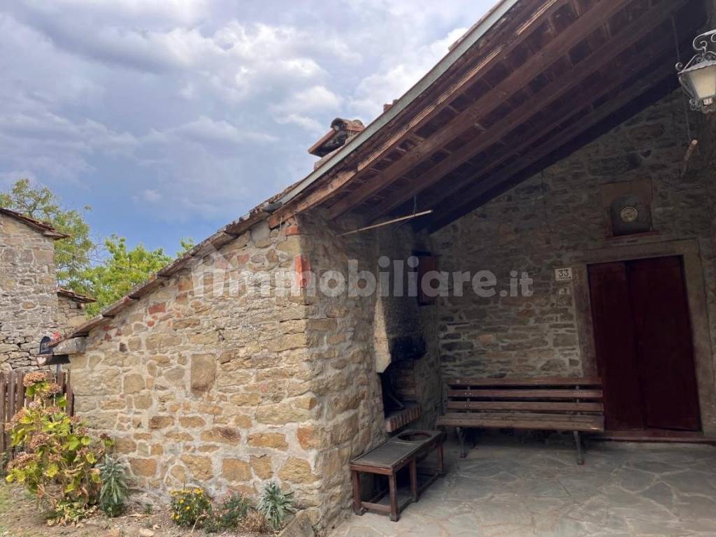 Affitto Rustico in Località Castel Focognano Castel Focognano. Buono ...