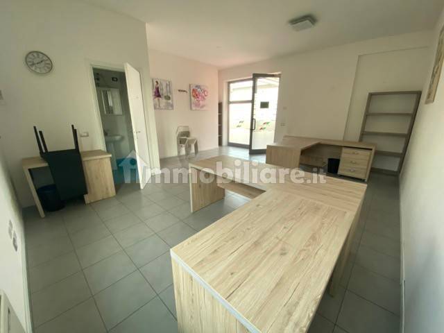 Ufficio - Studio via Verona, Caldiero, Rif. 114260461 - Immobiliare.it