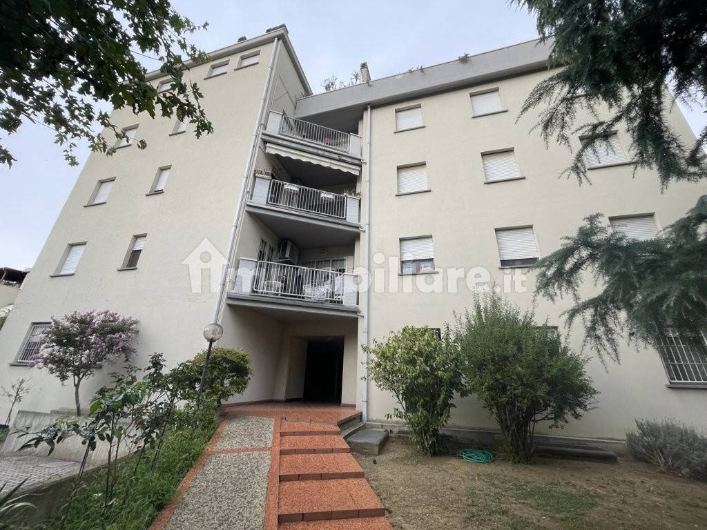 Vendita Appartamento in viale Alessandro Meloni. Imola. Buono stato, su ...