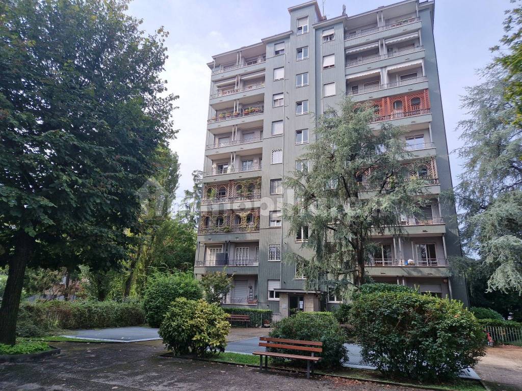 Affitto Appartamento in via Luigi Soderini 35. Milano. Buono stato ...