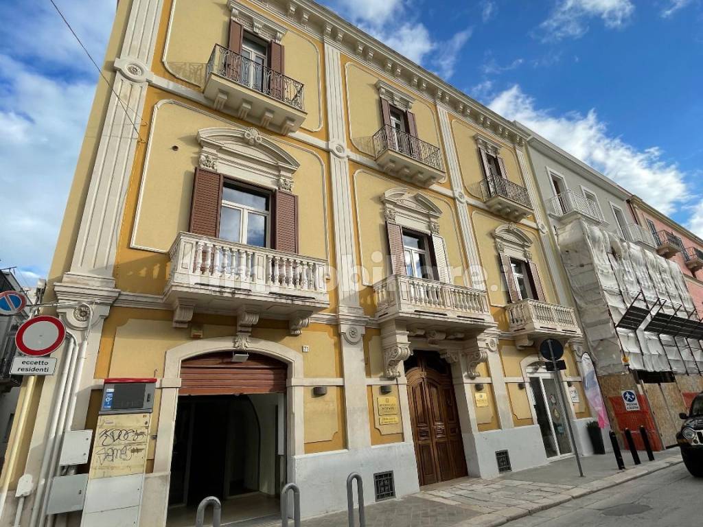 Locale commerciale via Nicolò van Westerhout 71, Mola di Bari, Rif ...