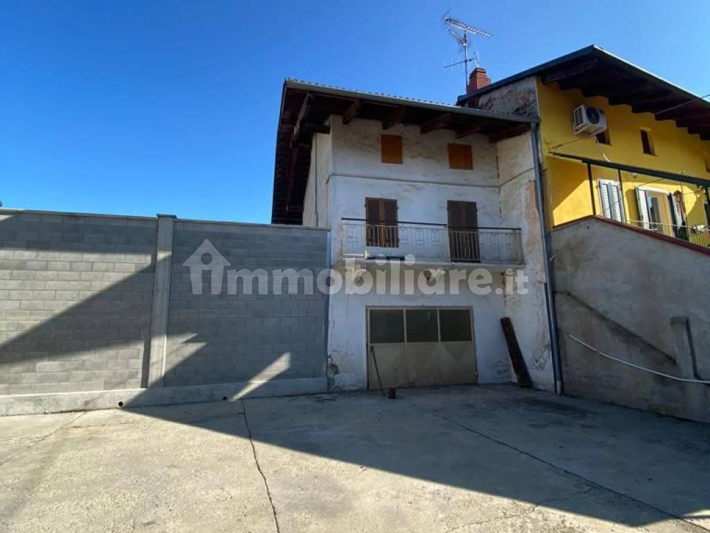 Magazzino - Deposito via Marino Sella, Rondissone, Rif. 114355773 ...