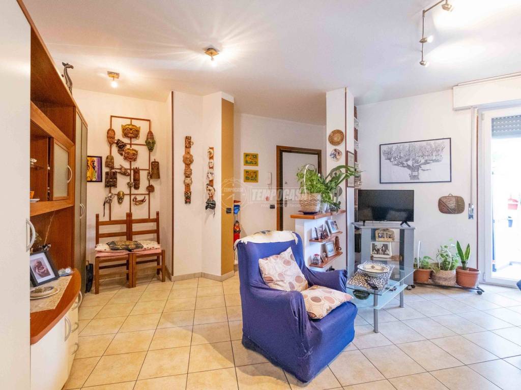 Vendita Appartamento Novara. Trilocale in viale Papa Giovanni XXIII ...