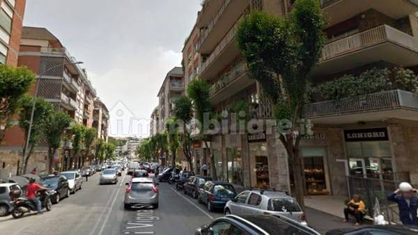 Locale commerciale, Roma, Rif. 114435785 - Immobiliare.it