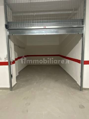 Garage - Box viale Marco Polo 84, Roma, Rif. 114446497 - Immobiliare.it