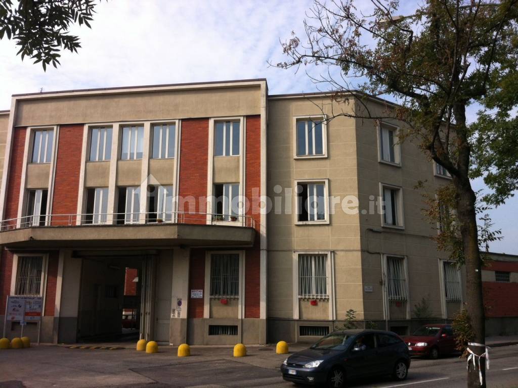 Ufficio - Studio Strada del Drosso 165, Torino, Rif. 105925101 ...