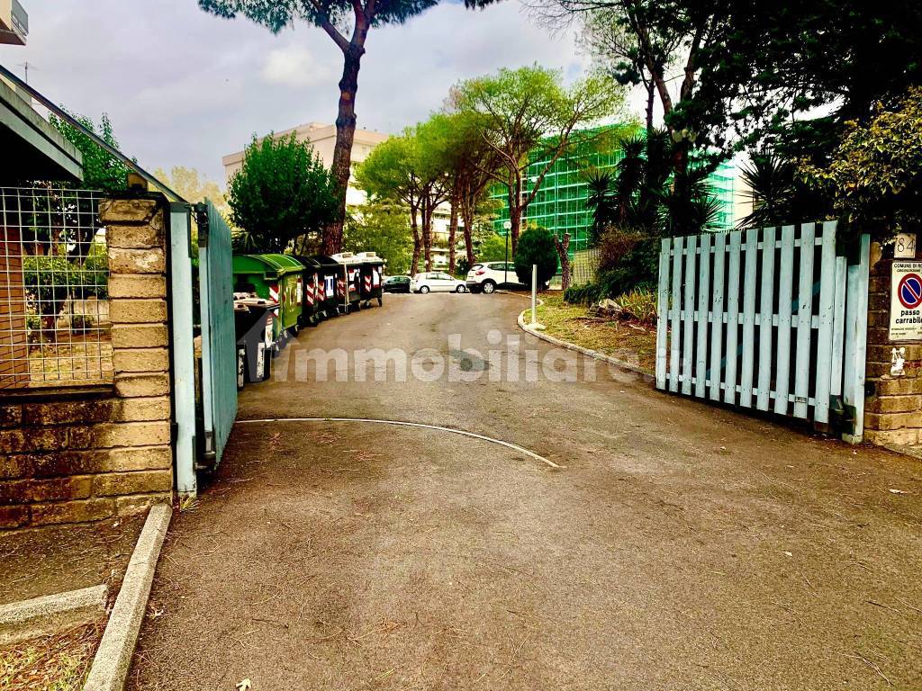 Posto auto - moto via Pagoda Bianca 86, Roma, Rif. 114493051 ...