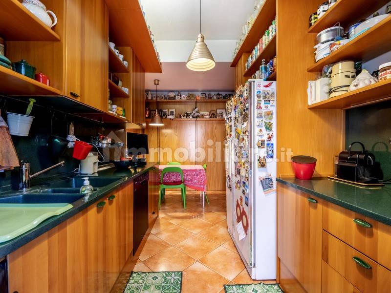 Vendita Appartamento in via Agostino Bassi. Roma. Buono stato, piano ...