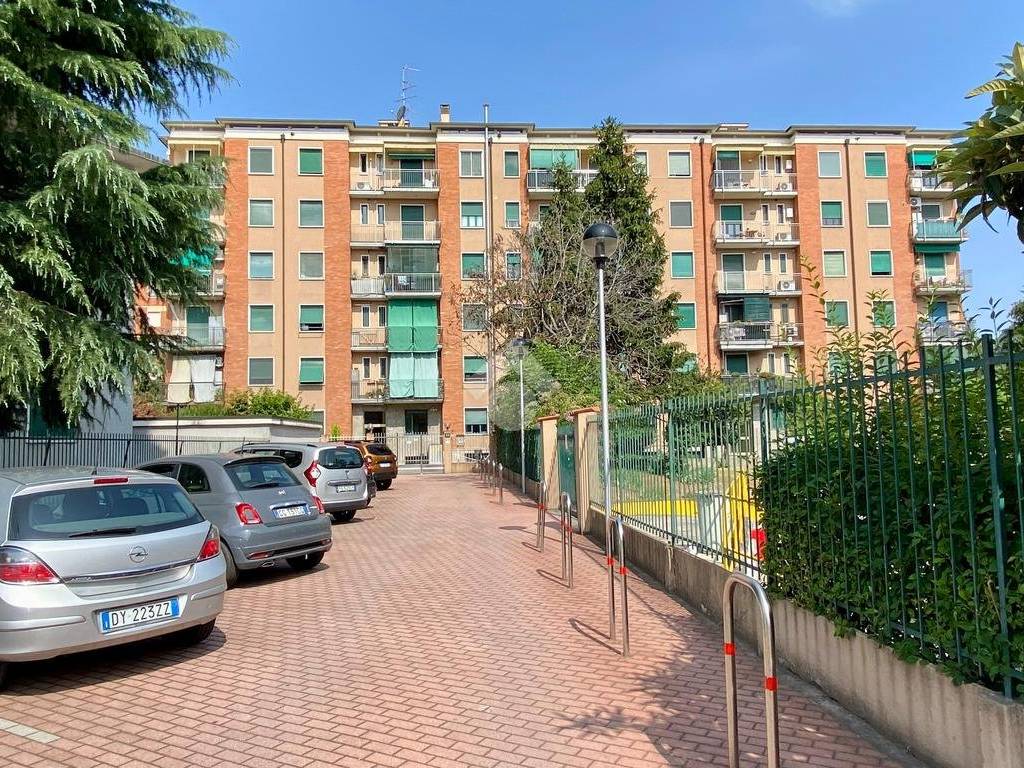 Vendita Appartamento Milano. Trilocale in via Maffeo Bagarotti 22 ...