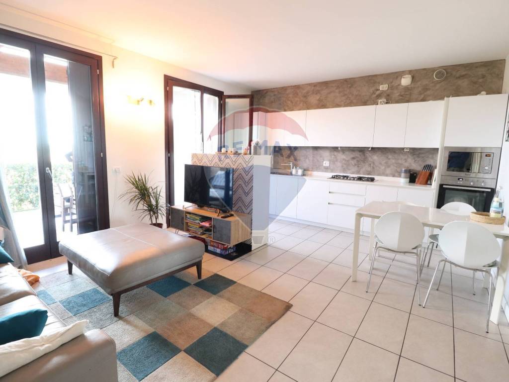 Vendita Appartamento Villa d'Adda. Trilocale in via suor anna lucia ...