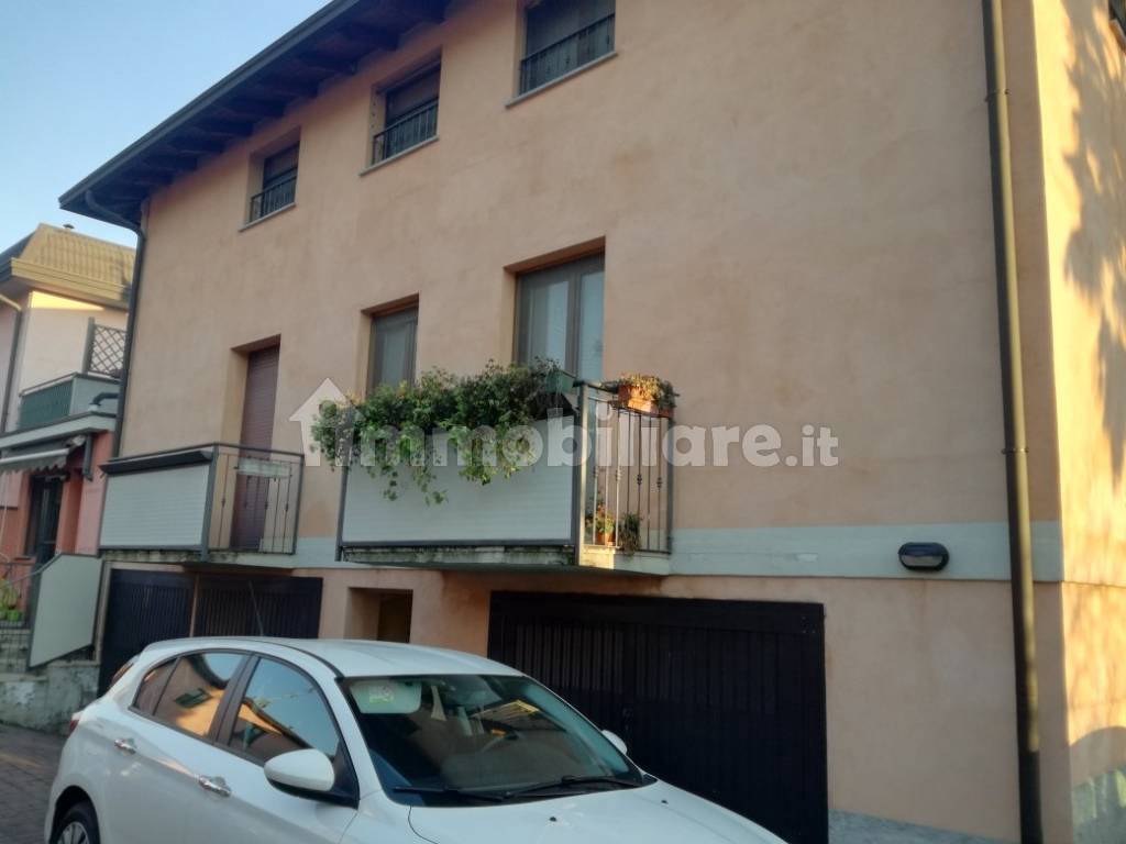 Vendita Mansarda in via San Luigi 3 Cornate d'Adda. Buono stato, posto ...