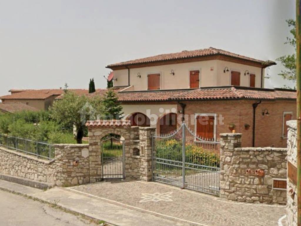 Sale Single family villa in via Piani 2 Rocca San Felice. Good ...