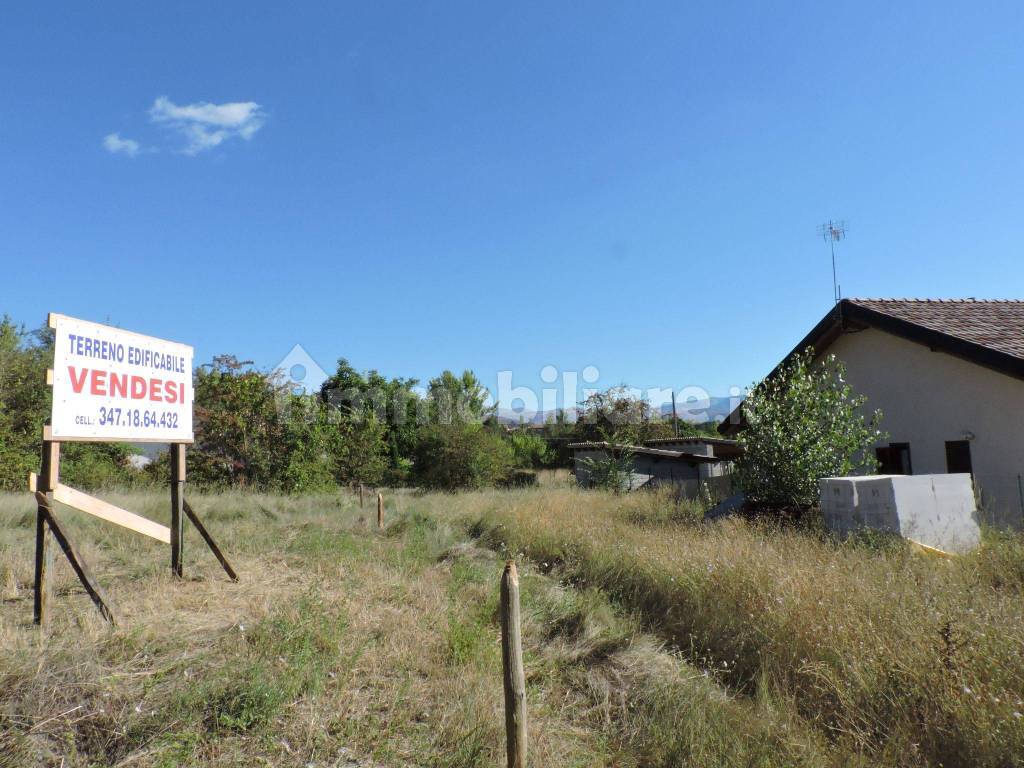 Terreno edificabile via Amicis, Pizzoli, rif. 114651037 - Immobiliare.it