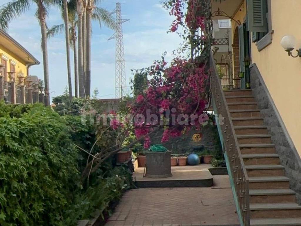 Affitto Appartamento Sant'Agata li Battiati. Bilocale in via Firenze 8 ...