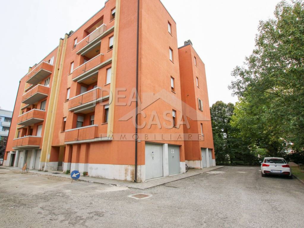 Vendita Appartamento San Felice sul Panaro. Trilocale in via ...