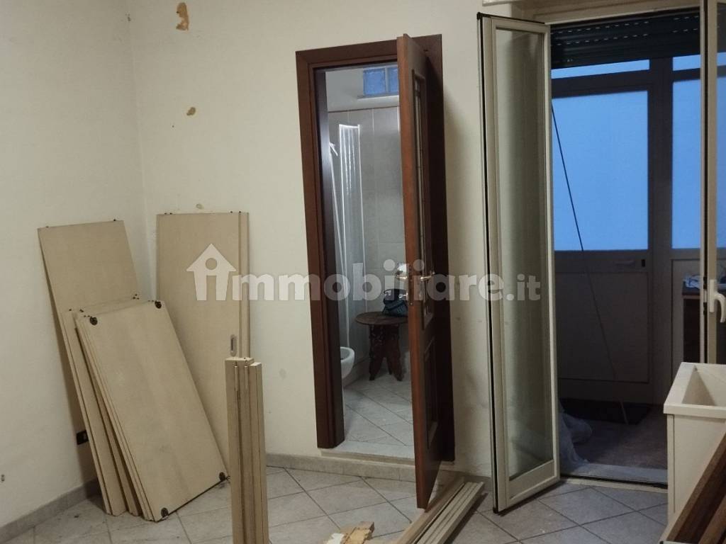 Stanza singola in affitto, affittasi camera singola via Oliveto ...