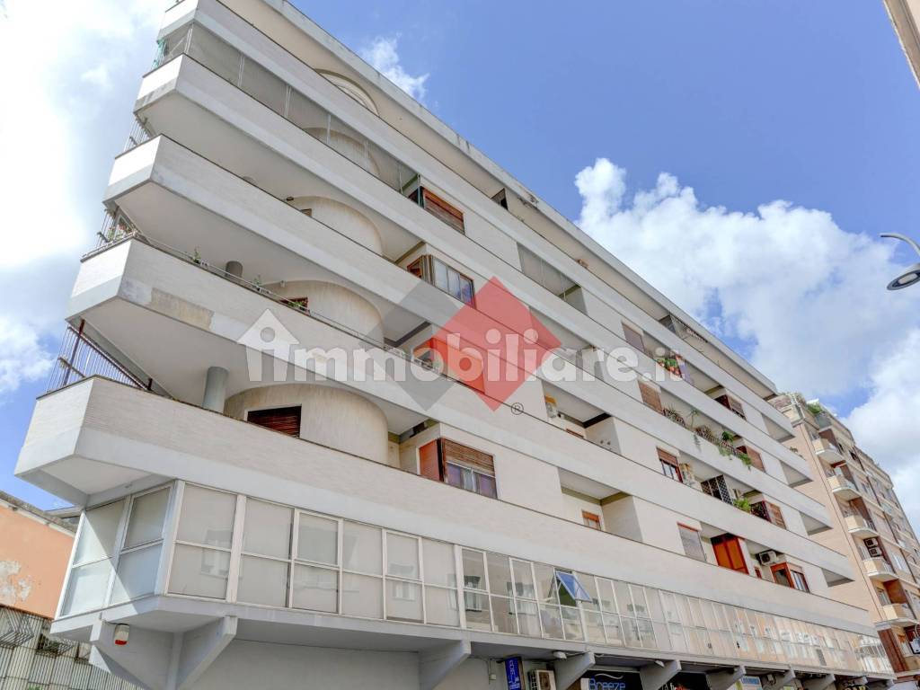 Vendita Appartamento Latina. Trilocale in via Guglielmo Oberdan 44. Da ristrutturare, secondo ...