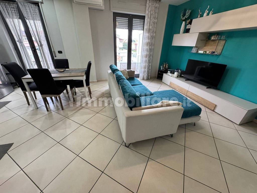 Vendita Appartamento Giugliano in Campania. Trilocale in via Aviere ...