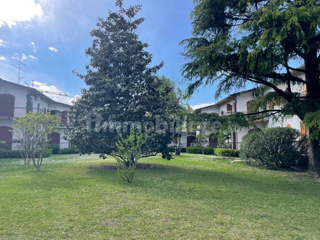 Affitto Appartamento Peschiera del Garda. Monolocale in via Vittorio ...