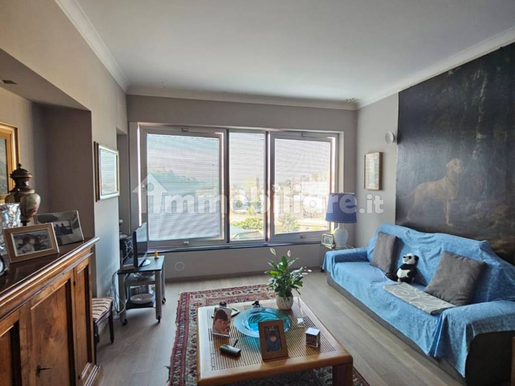 Affitto Appartamento in corso Europa. Genova. Ottimo stato, terzo piano ...