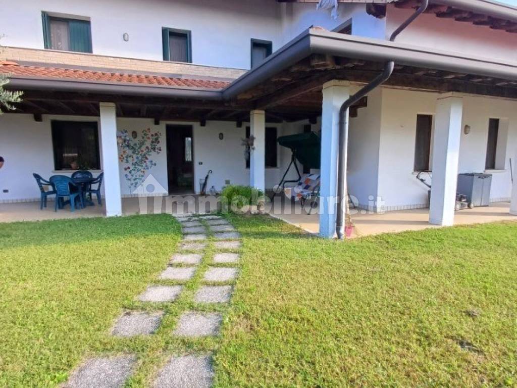 Vendita Terratetto unifamiliare Valvasone Arzene. Ottimo stato, con ...