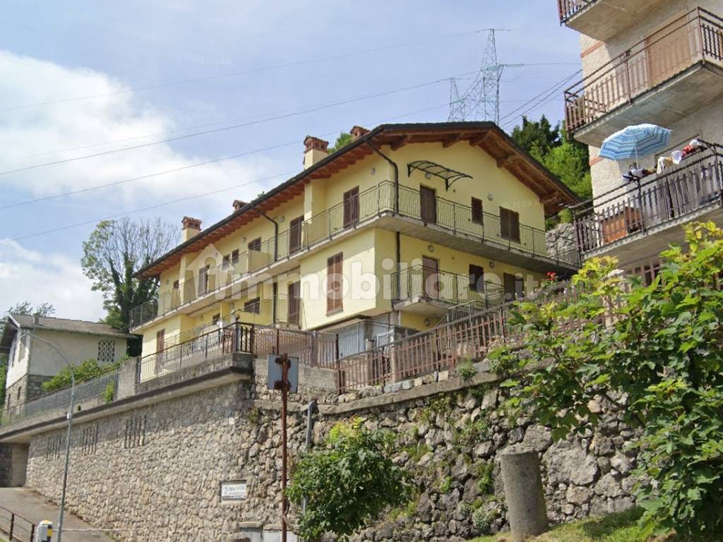 Asta per appartamento, via Fratelli Gamba 12/d Dossena, rif. 114868279 ...