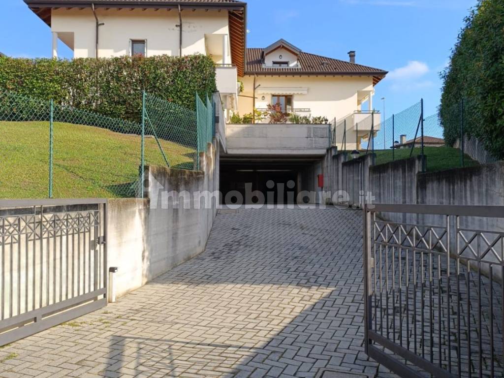 Magazzino - Deposito via Alessandro Manzoni 48, Jerago con Orago, Rif ...