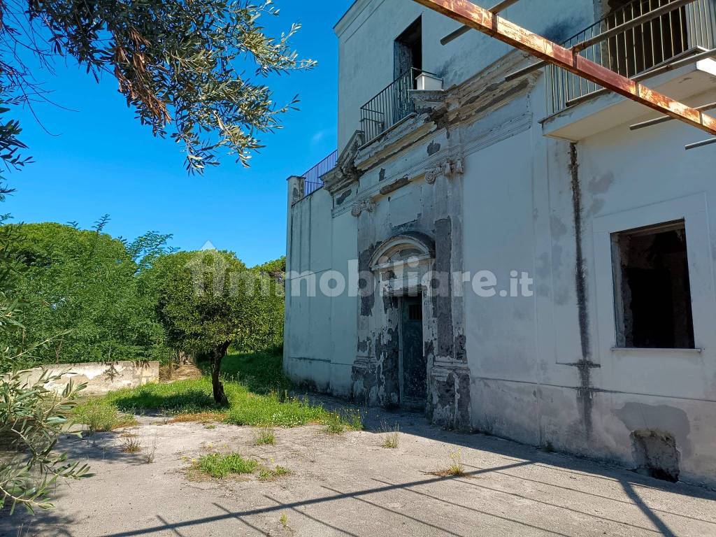 Vendita Terratetto unifamiliare in via Boccea Torre del Greco. Da ...